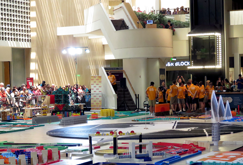 Photo of the Week: Incredible Science Machine Team Topples ~250,000 ...