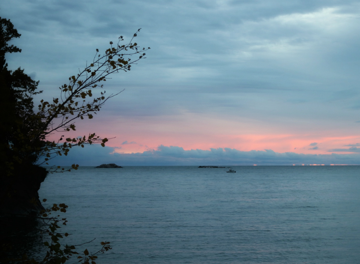 Photo of the Week: Sunrise over Lake Superior - Lireo Designs