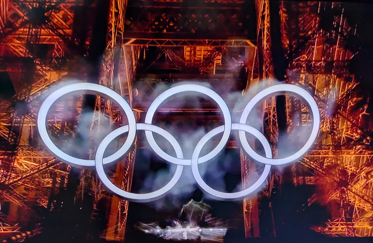 Paris Olympics 2024: Bouncing and Spinning - Lireo Designs