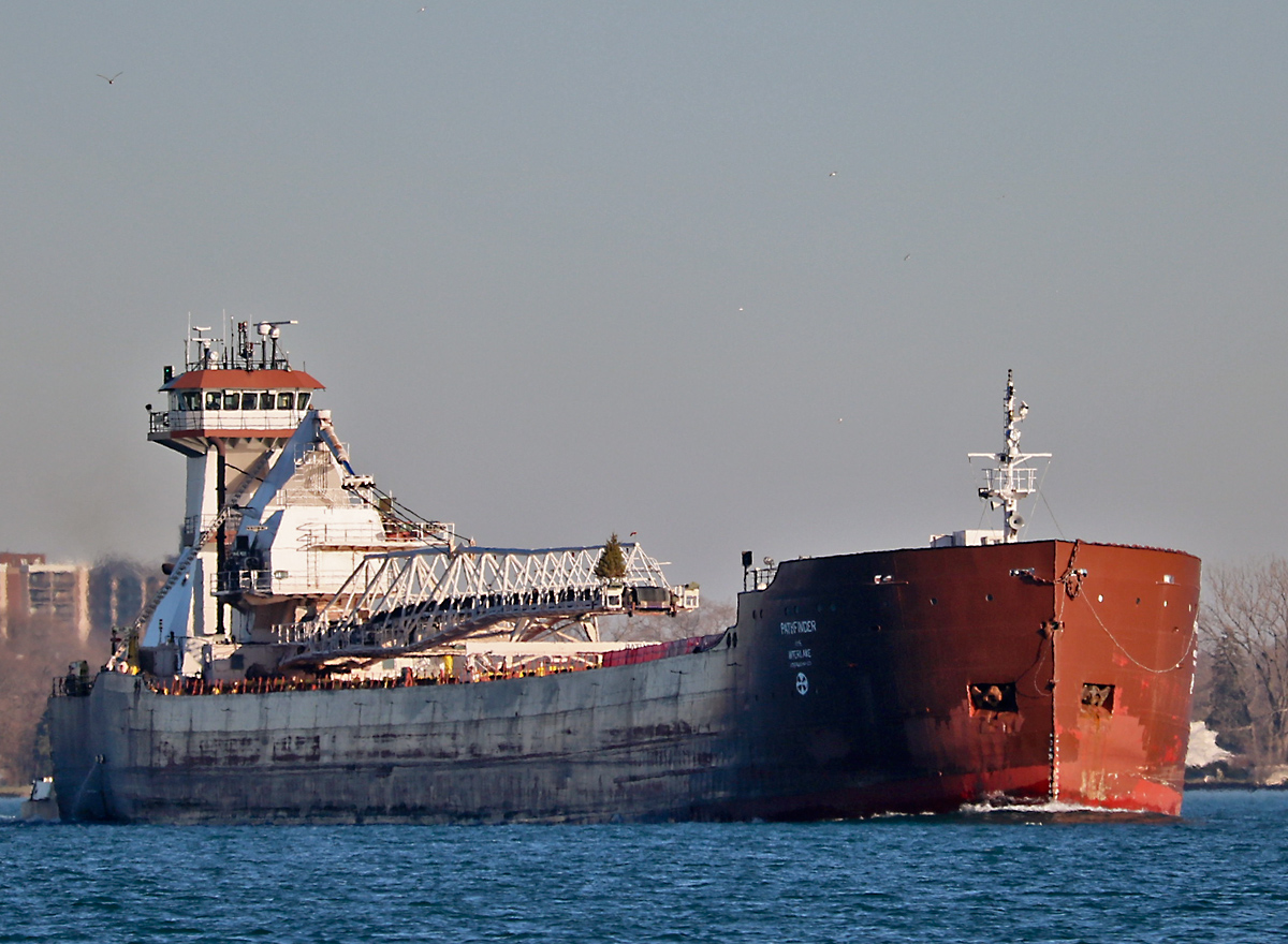 Photo of the Week: Great Lakes Freighter Celebrates the Holidays ...
